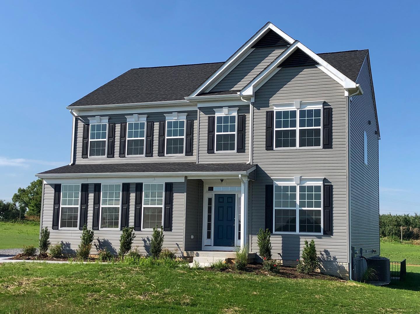 It’s closing day! Lots 106 and 105 in Amberfield ... - Manor House Builders
