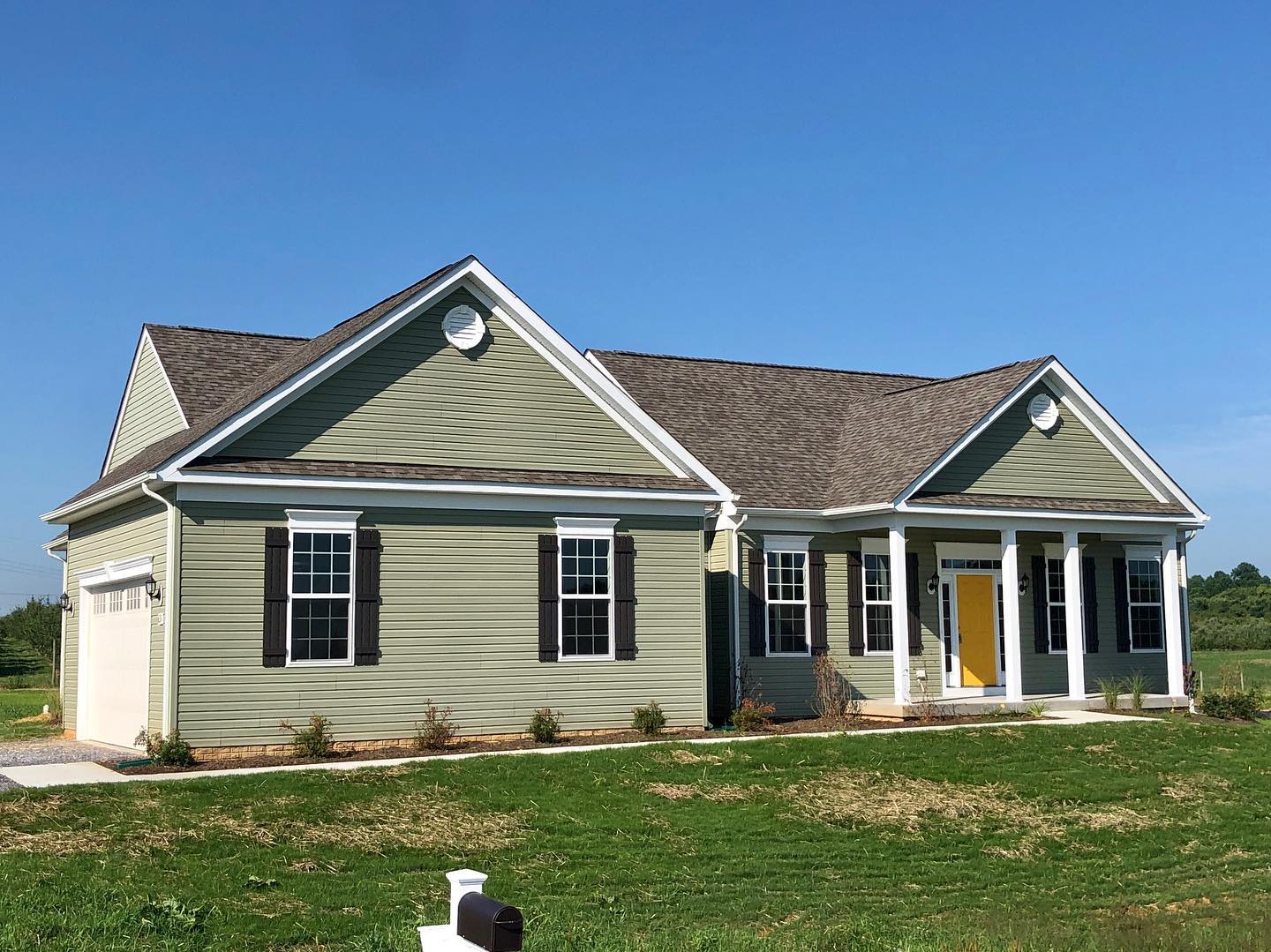 It’s closing day! Lots 106 and 105 in Amberfield ... - Manor House Builders